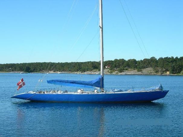 Azzura 2 | Deep Water Deliveries